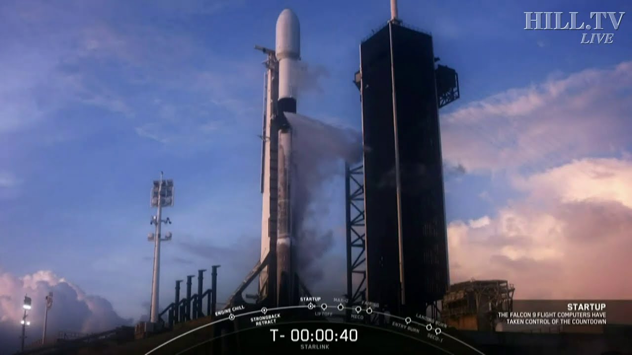 DRAMATIC SpaceX Starlink mission early morning rocket launch - YouTube