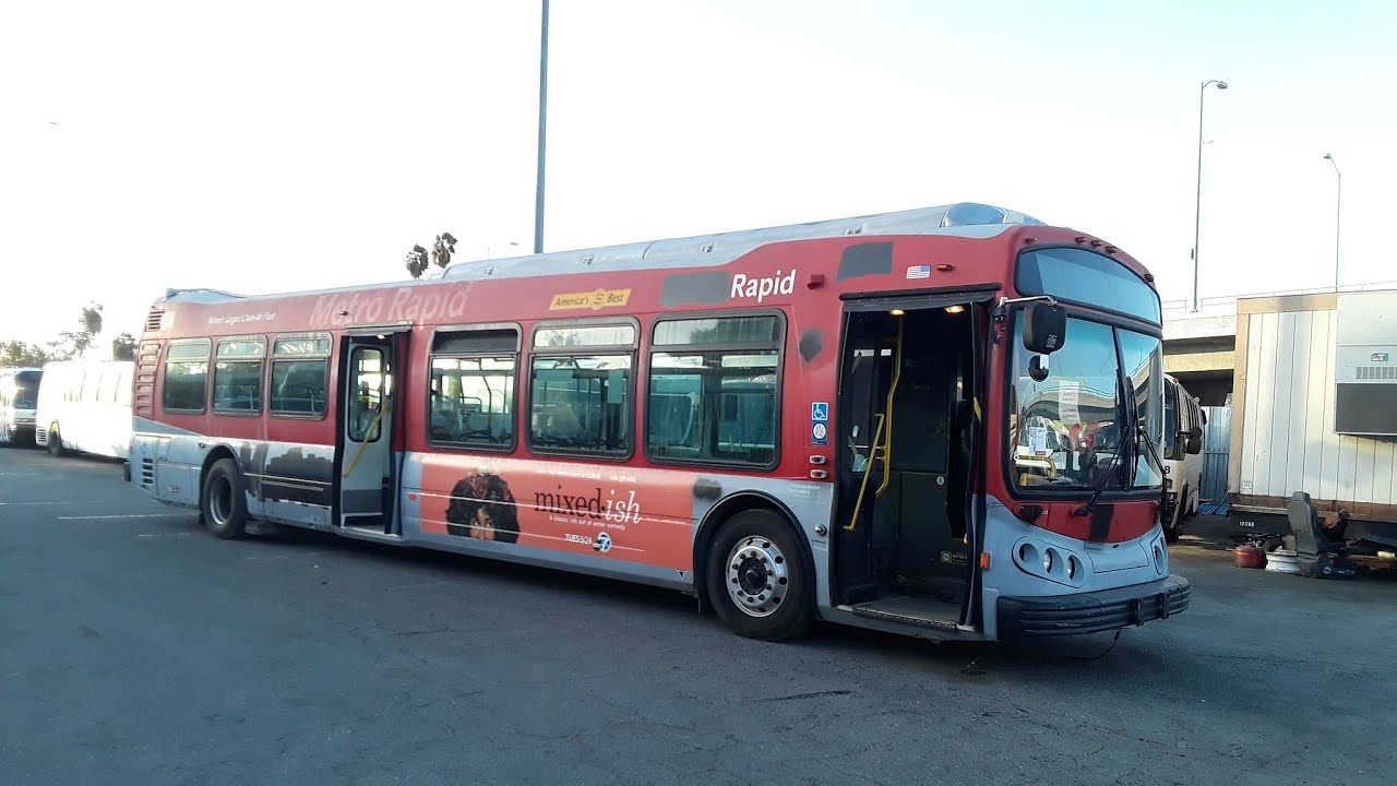 Ex LACMTA 2004 NABI 45C-LFW CNG #8041 - YouTube