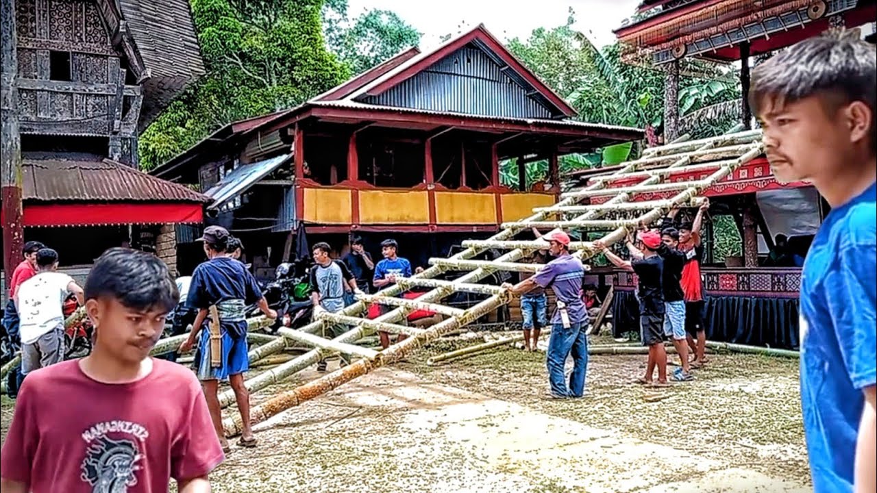 Tangga Dari Bambu Sederhana, Jalur Untuk membawa jenazah keatas Lakkian ...