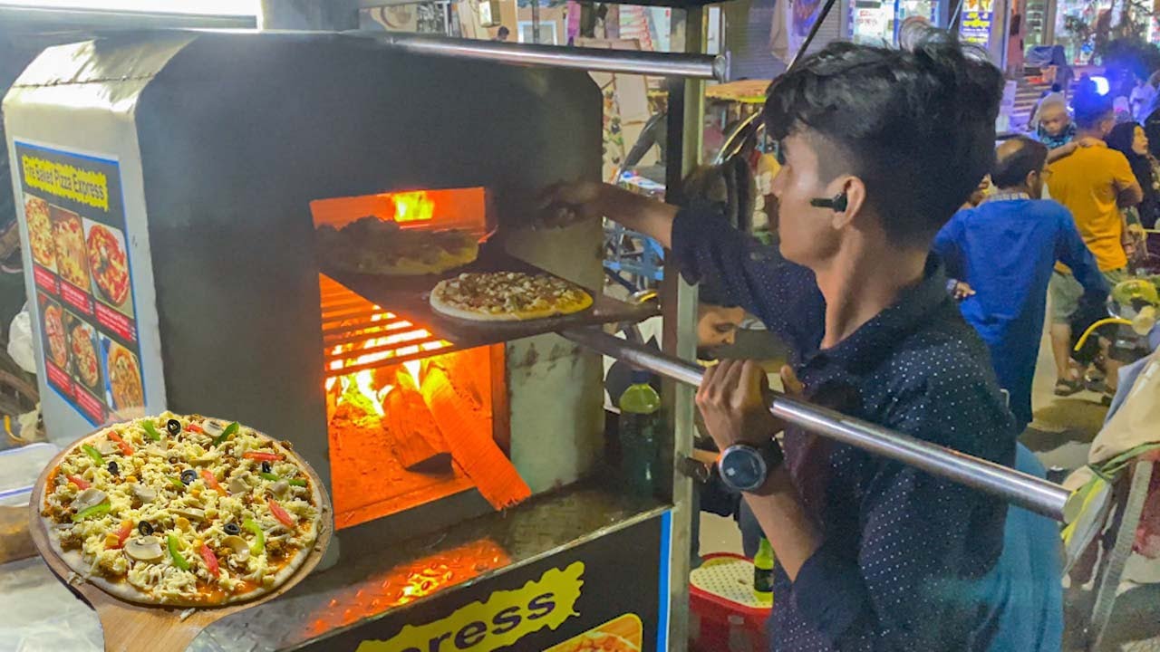 Live Pizza Making | Wood Fire Pizza in the Street Food of Dhaka - YouTube