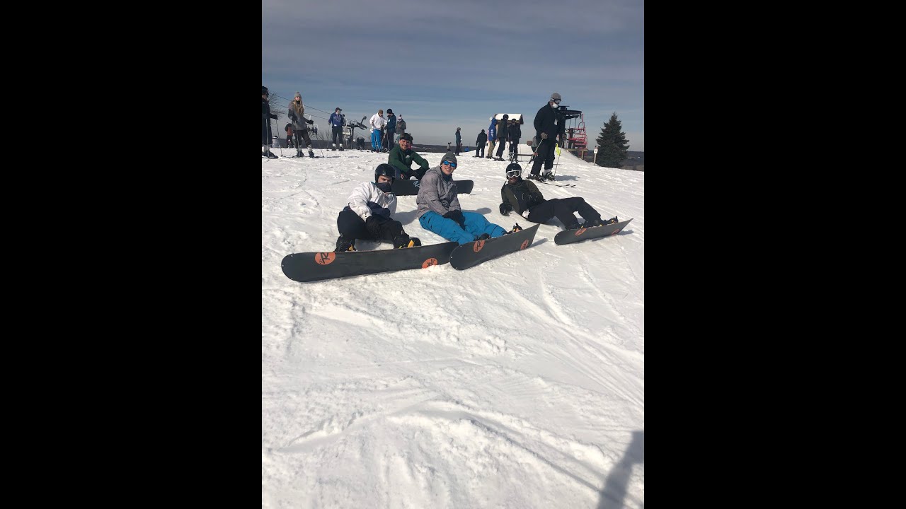 Snowboarding at Perfect North | Travis Carpenter - YouTube