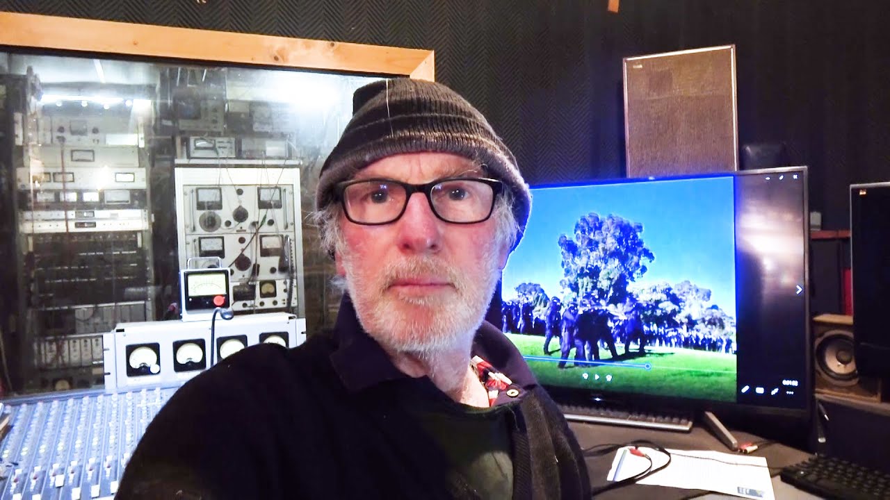 Citizen streaming of live events beats old media - YouTube