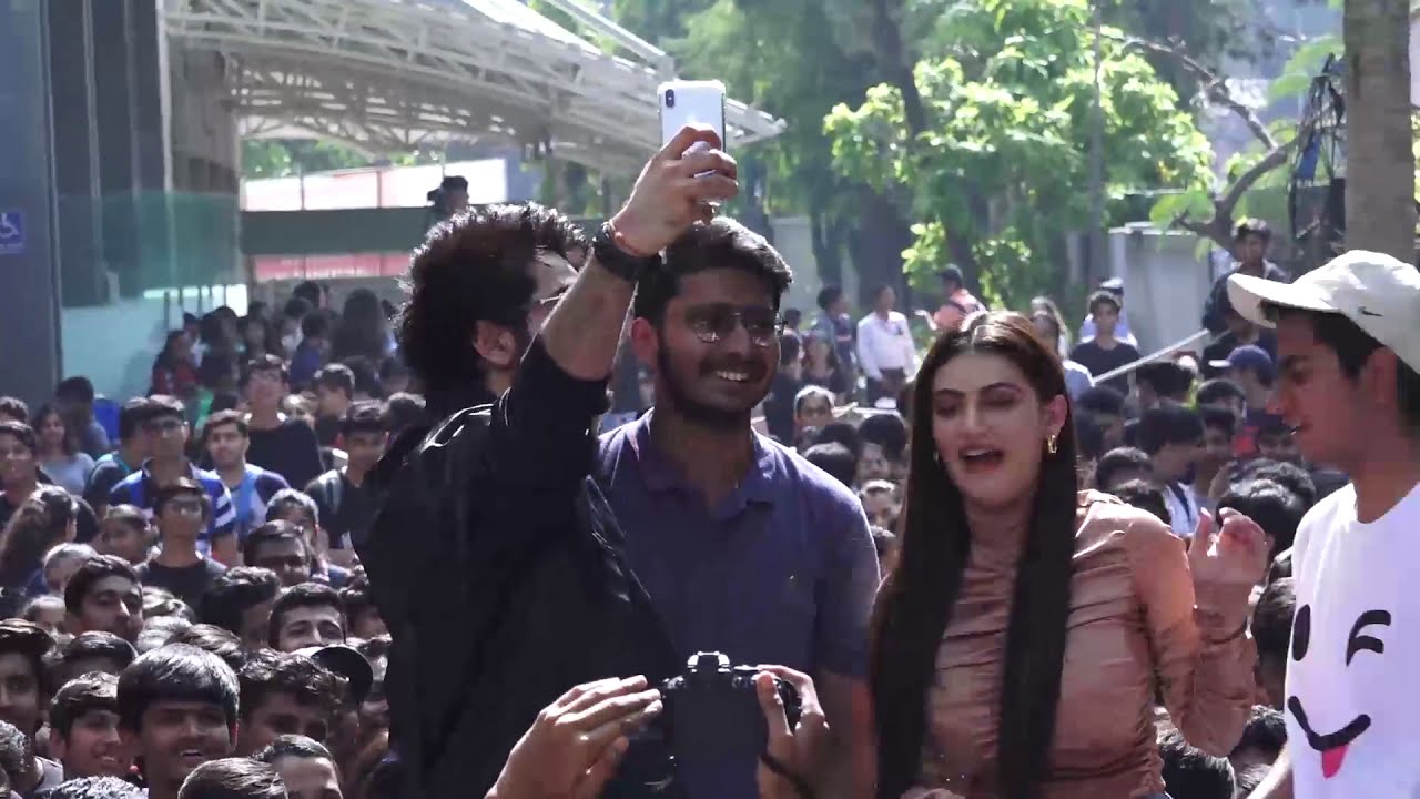 YEH SAALI AASHIQUI: TEAM SPOTTED PROMOTING THEIR FILM AT KSHITIJ FEST ...