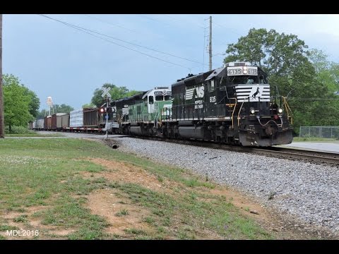 HD: NS 6135 leads NS Train A43 in Tallapoosa, GA - YouTube