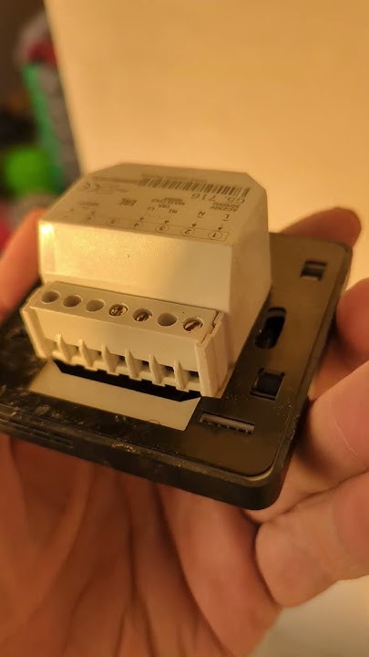 Что делать если терморегулятор не лезет в маленький подрозетник - YouTube