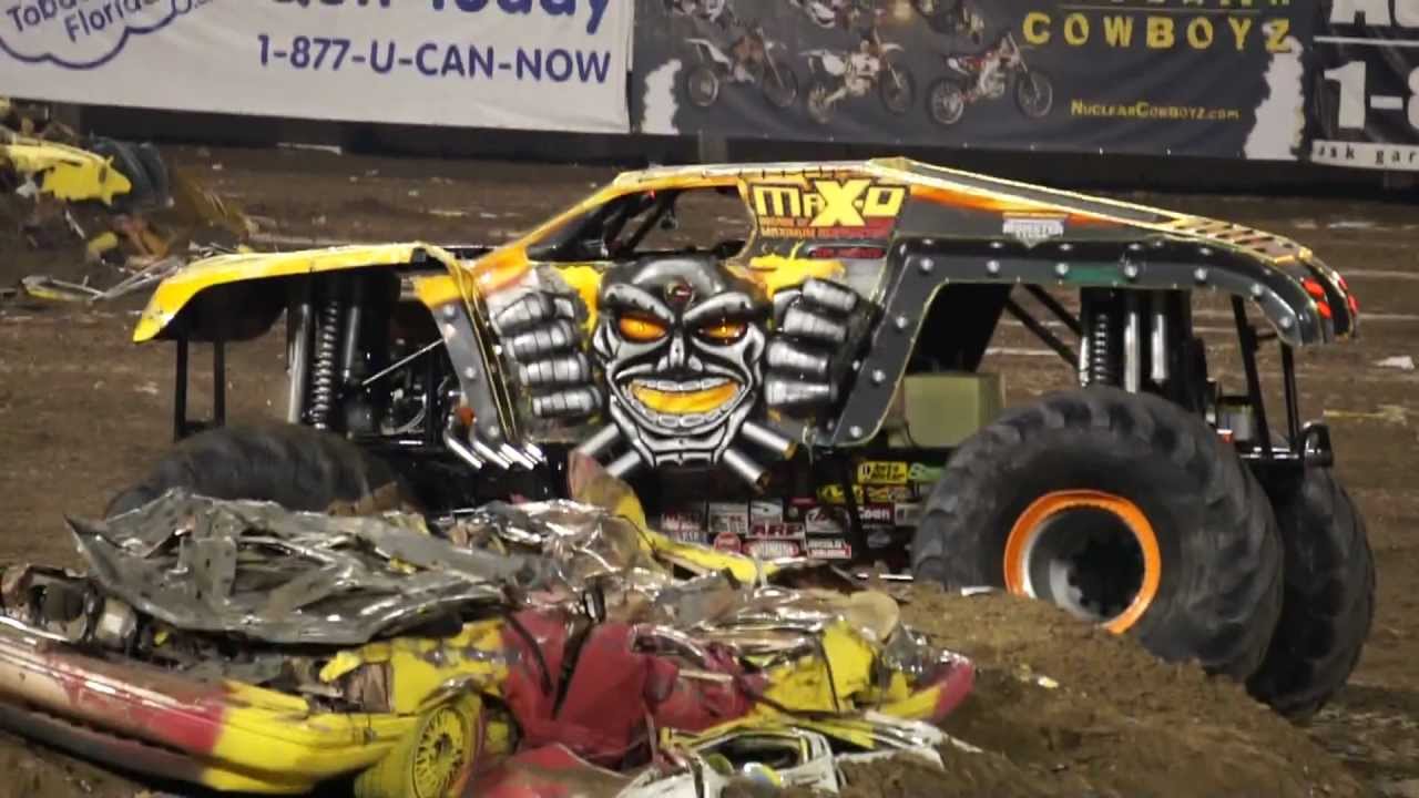 Monster Jam 2013 Max D - YouTube