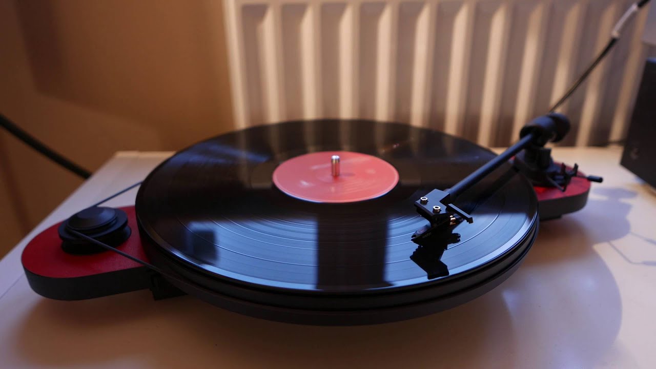 Pro-Ject Elemental Video Roll *4K* - YouTube