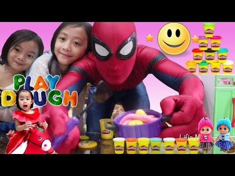 Mainan Anak Play Doh | Spiderman dan Lifia Niala berpura-pura bermain masak masakan