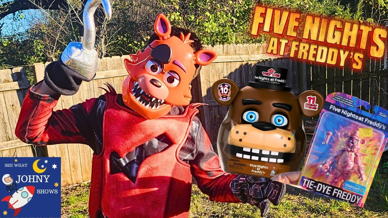 FOXY in REAL LIFE has NEW FNAF Animatronic Freddy Faz Bear Head Toys ...
