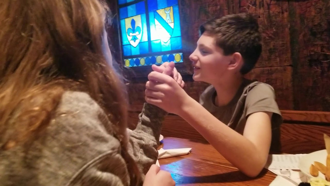 Lilly beats Cameron at arm wrestling - YouTube