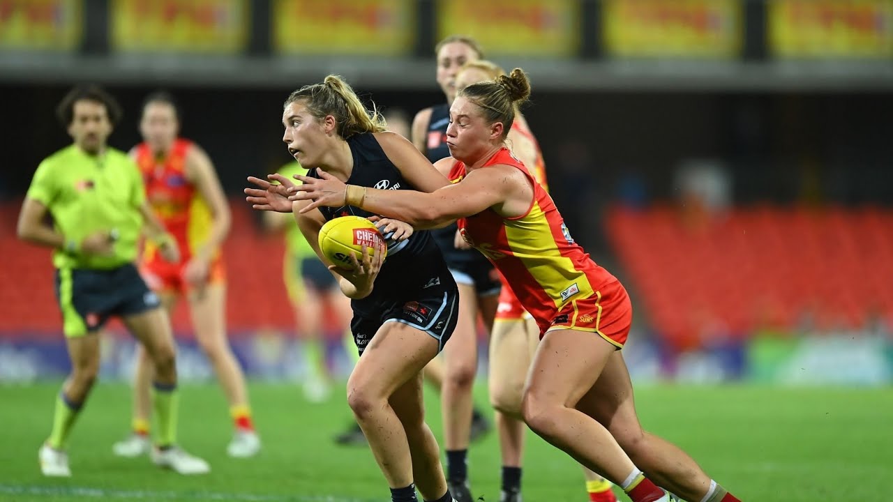 Abbie McKay - Highlights - AFLW Season 7 - Round 9 - Carlton Blues ...