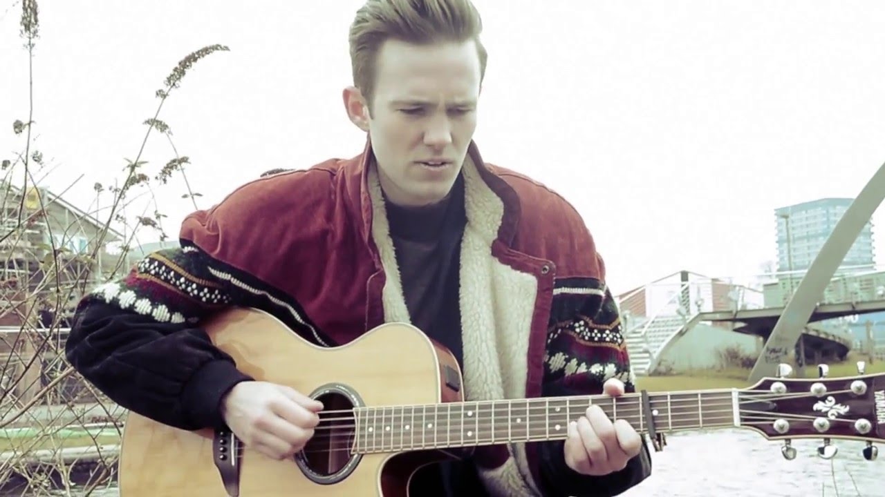 Tobias Alexander - Ain't No Sunshine (cover) | RWP Sessions - YouTube