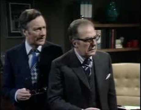 The Good Life: Series 1 Episode 1 (Part 2 of 3) - YouTube