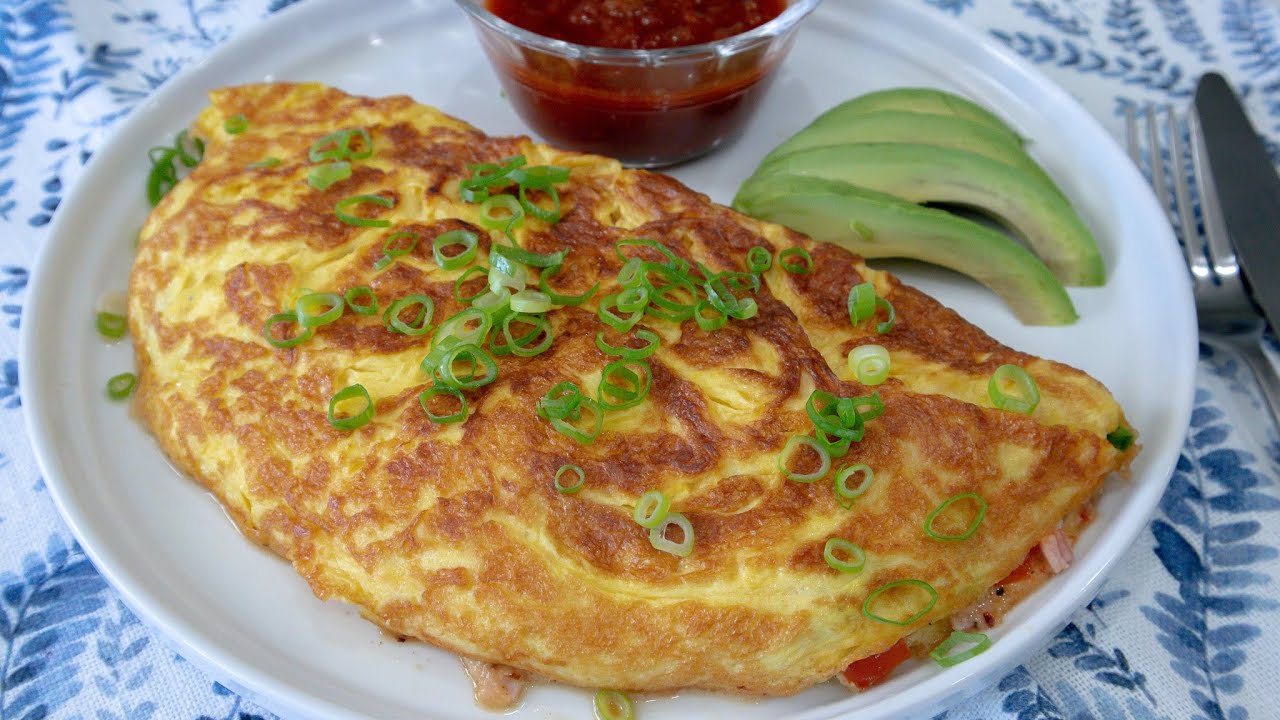 Sorprenda a todos al desayuno con este delicioso omelette - YouTube