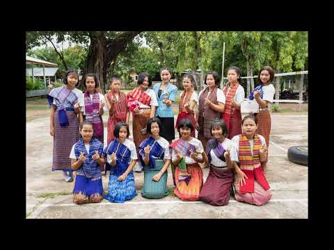 ผลงานและประวัติของ \