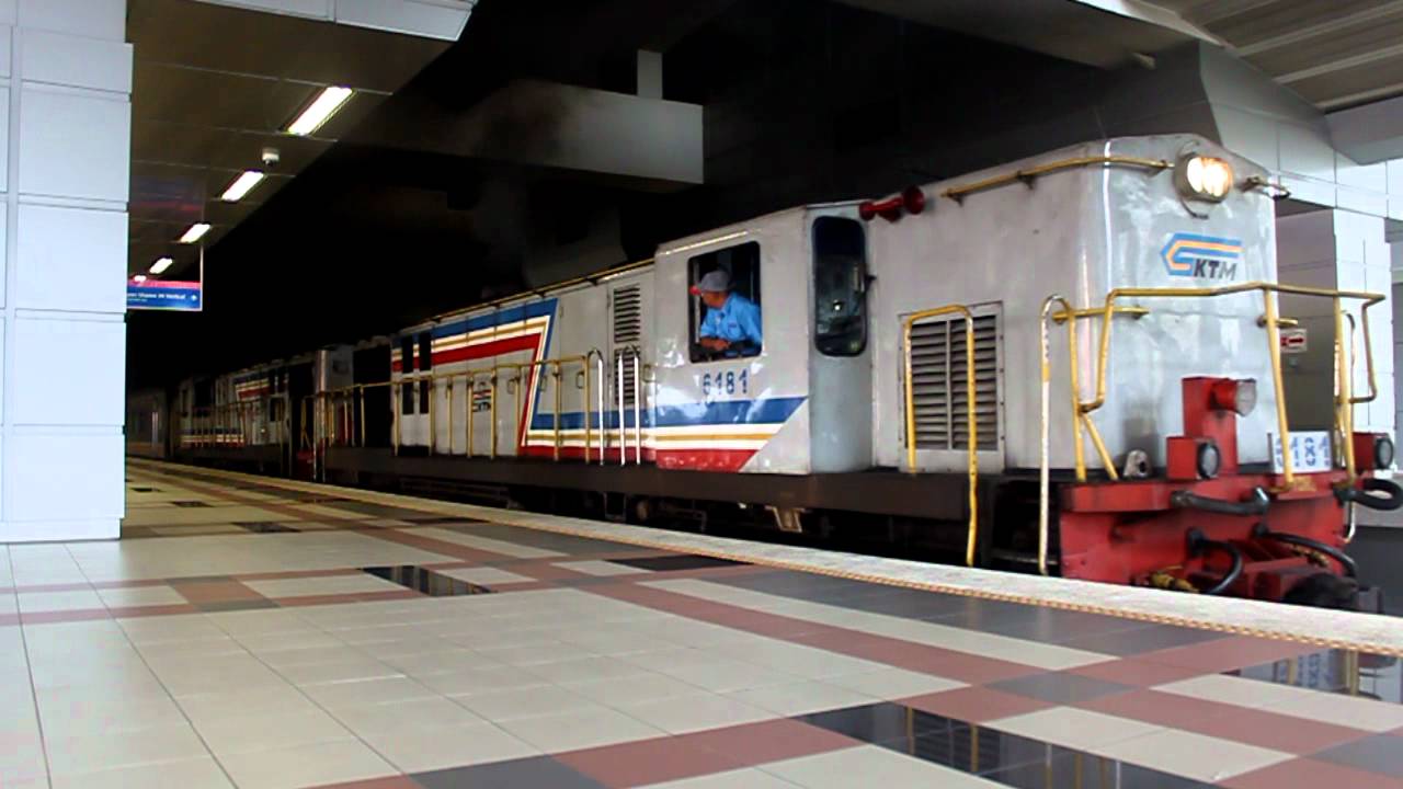 [KTM Intercity] IRCON YDM4 6181 & 6657 (Multiple Unit) With Ekspres ...
