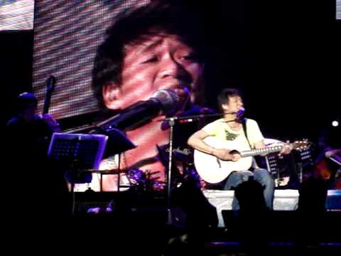 Wakin 周华建 Concert 小天堂 Singapore Indoor Stadium 7th Feb 09 - YouTube