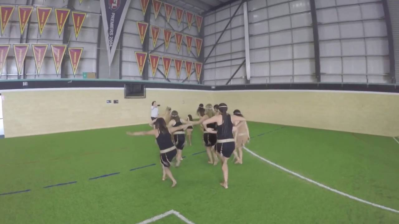 Aboriginal Power Cup Adelaide Oval dance - YouTube