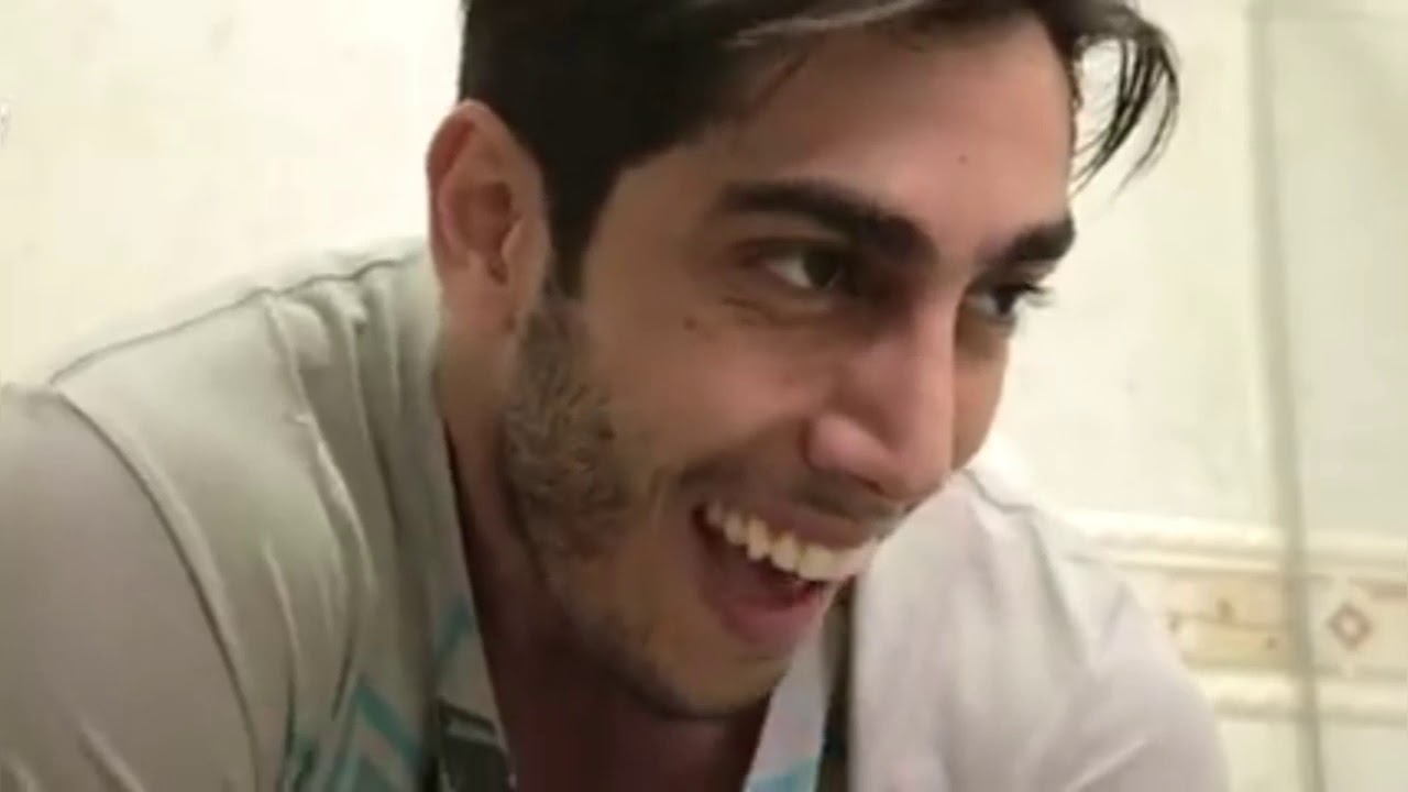 Jonathan Nemer (Desconfinados) in Toilette Kaka: Ep 1 - YouTube