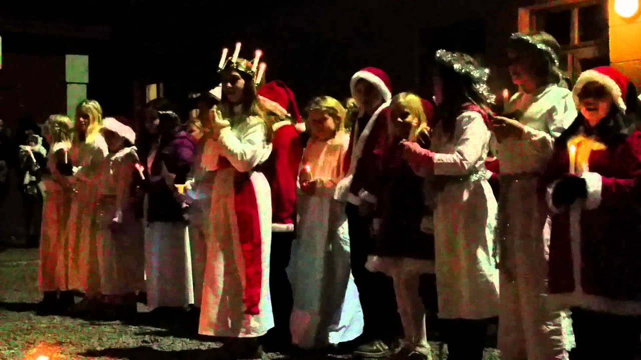 Serbare Sfânta Lucia 2015 - YouTube