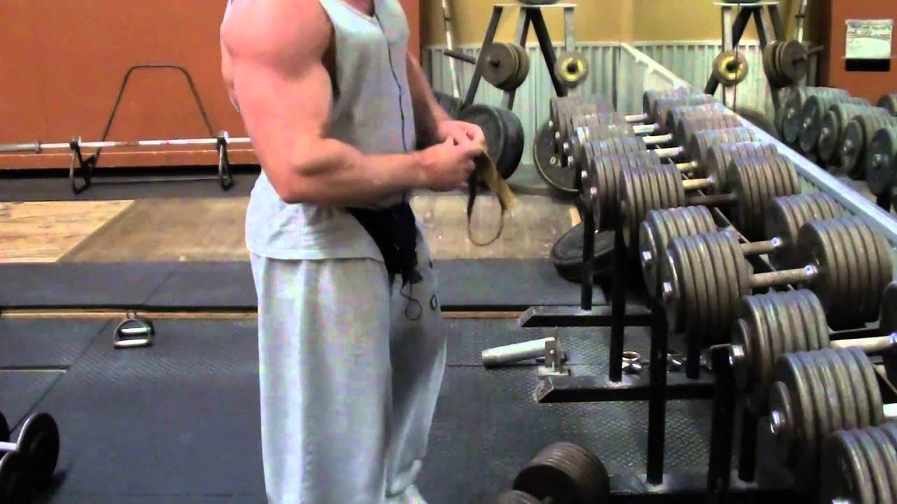 One-arm DB Rows off the rack - YouTube