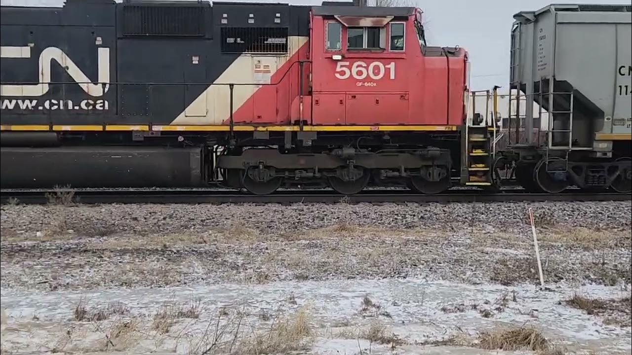 CN grain train at SJJ 3/15/24 - YouTube
