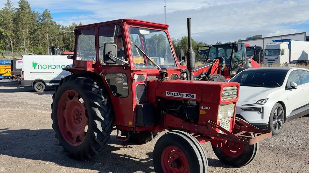 Köp Traktor Volvo BM T 430 på Klaravik - YouTube