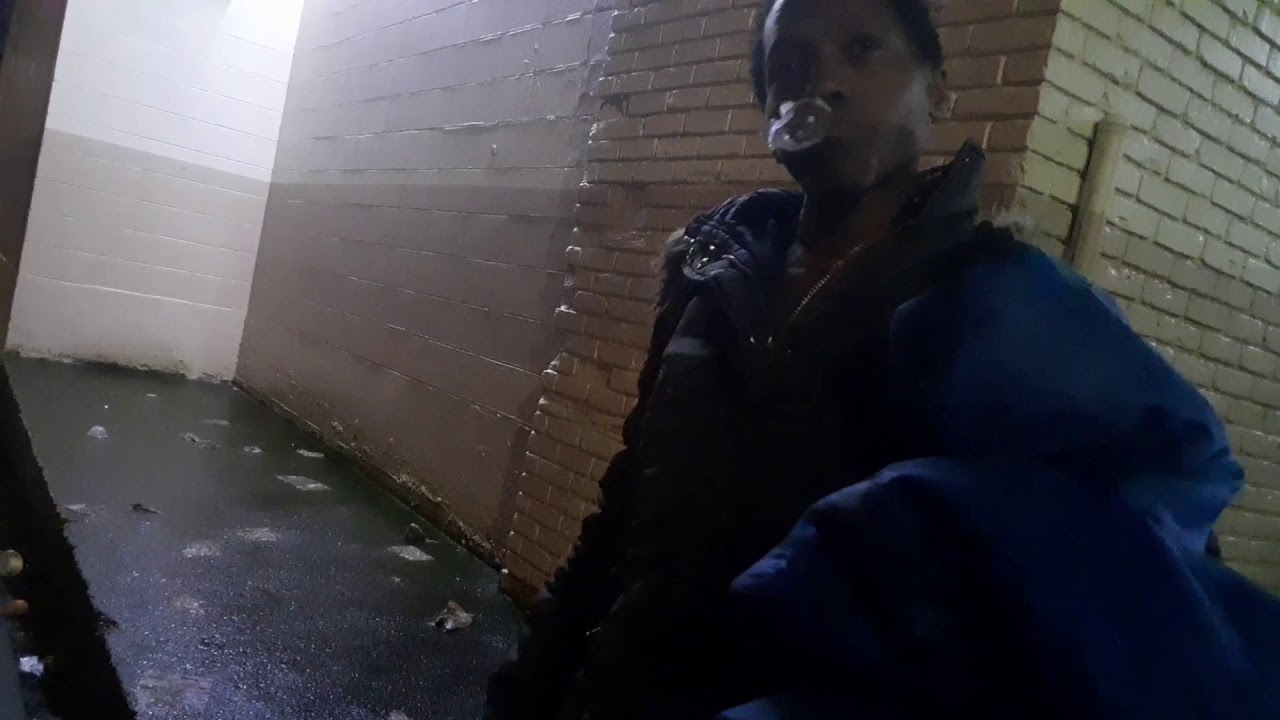 Cop almost hits another cop car when Copwatchers show up 🤔👌🖕 - YouTube