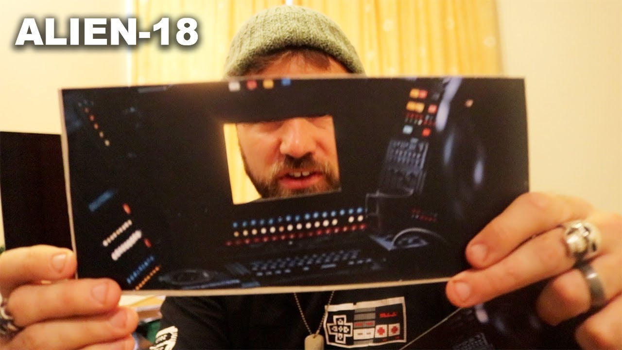 Computer screens- ALIEN made of CARDBOARD - YouTube