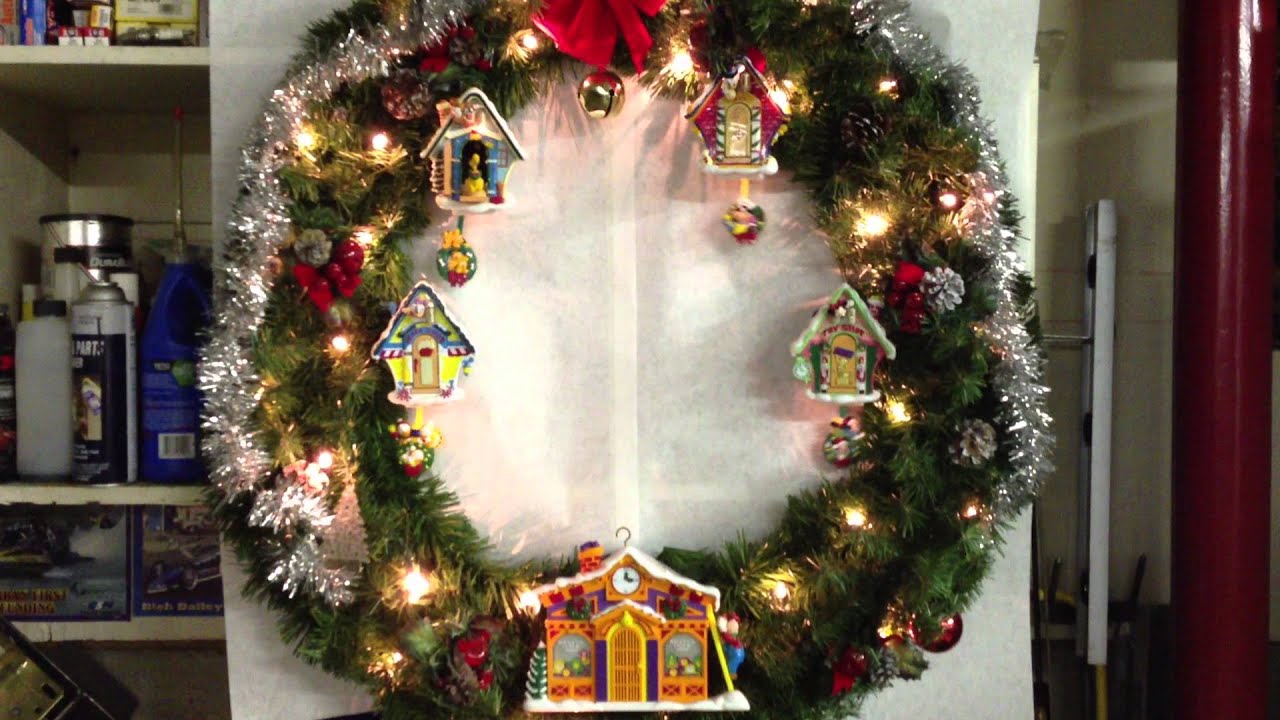 Mickey's Clock Shop Animated Singing Carolers set into wreath - YouTube