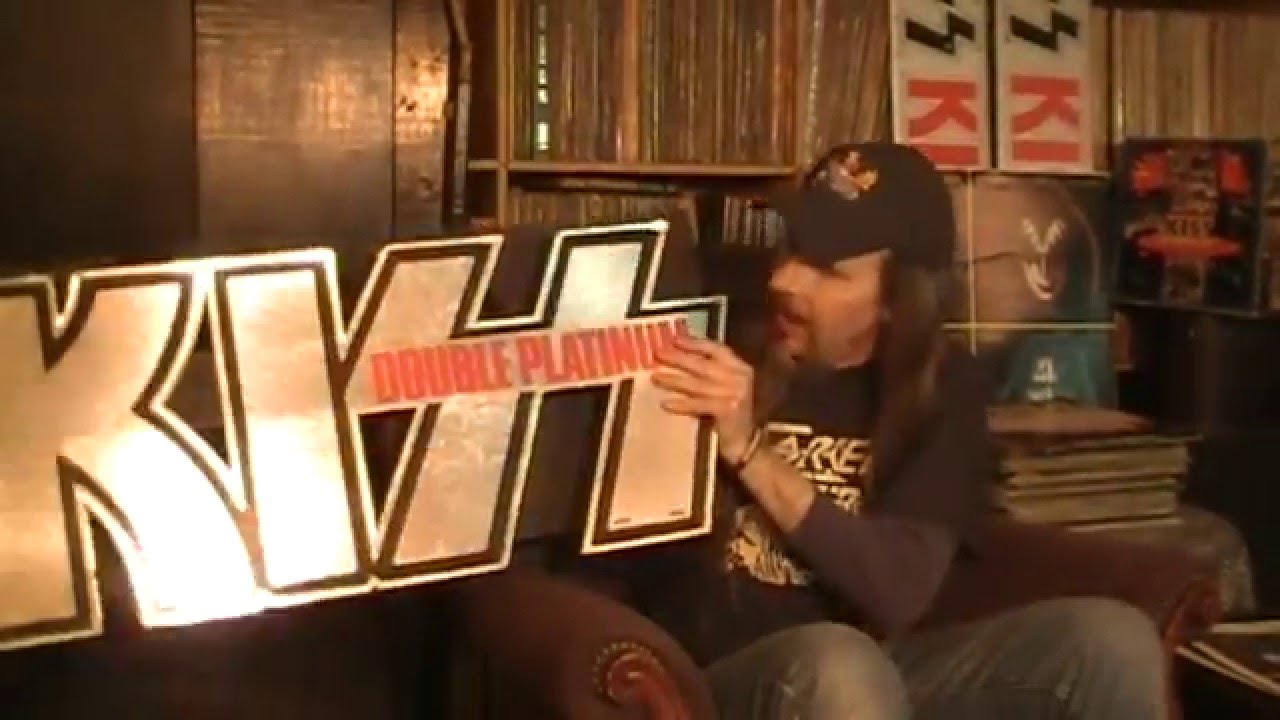 KISS Rarities With Vintage KISS Display Giveaway 1TCEP2 - YouTube