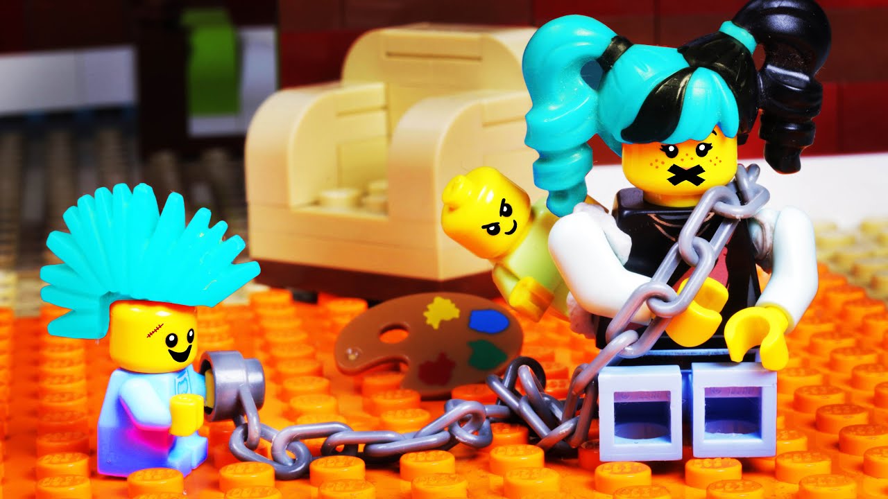 LEGO BABY BLUE SUIT PRANK STOP MOTION CARTOON - YouTube