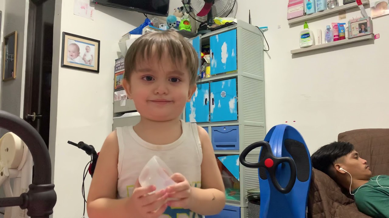 How to poo / tutorial baby version Two year old baby boy doing poo ...