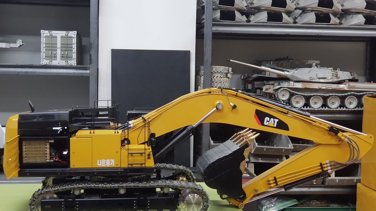 Rc LESU Cat 374 f hydraulic excavator (레수 Cat 374f 유압 포크레인) - YouTube