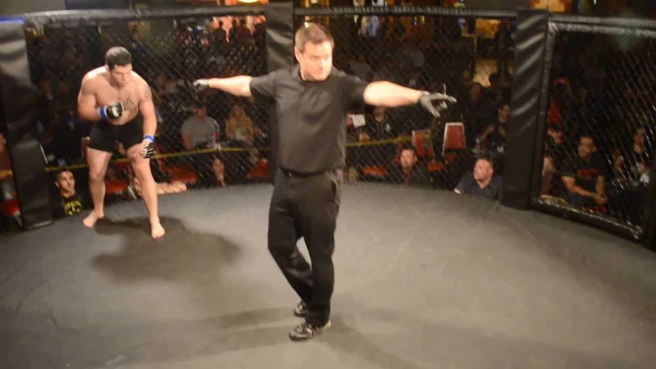 TFC 7 26 13 Brian Booth vs Garfield Thompson - YouTube