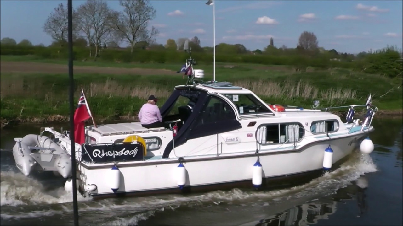Freeman 32 Mk1. Underway - YouTube