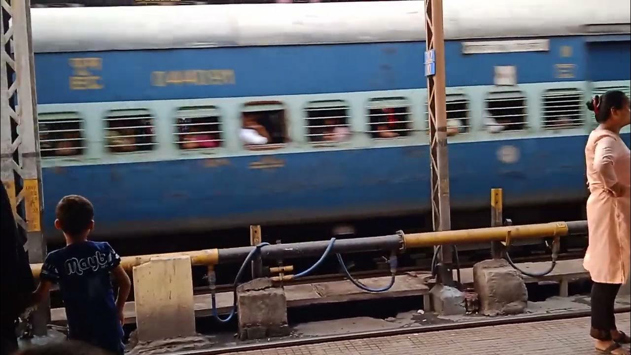 || Black Diamond Express 22388 || Dhanbad to Howrah Arriving Asansol - YouTube