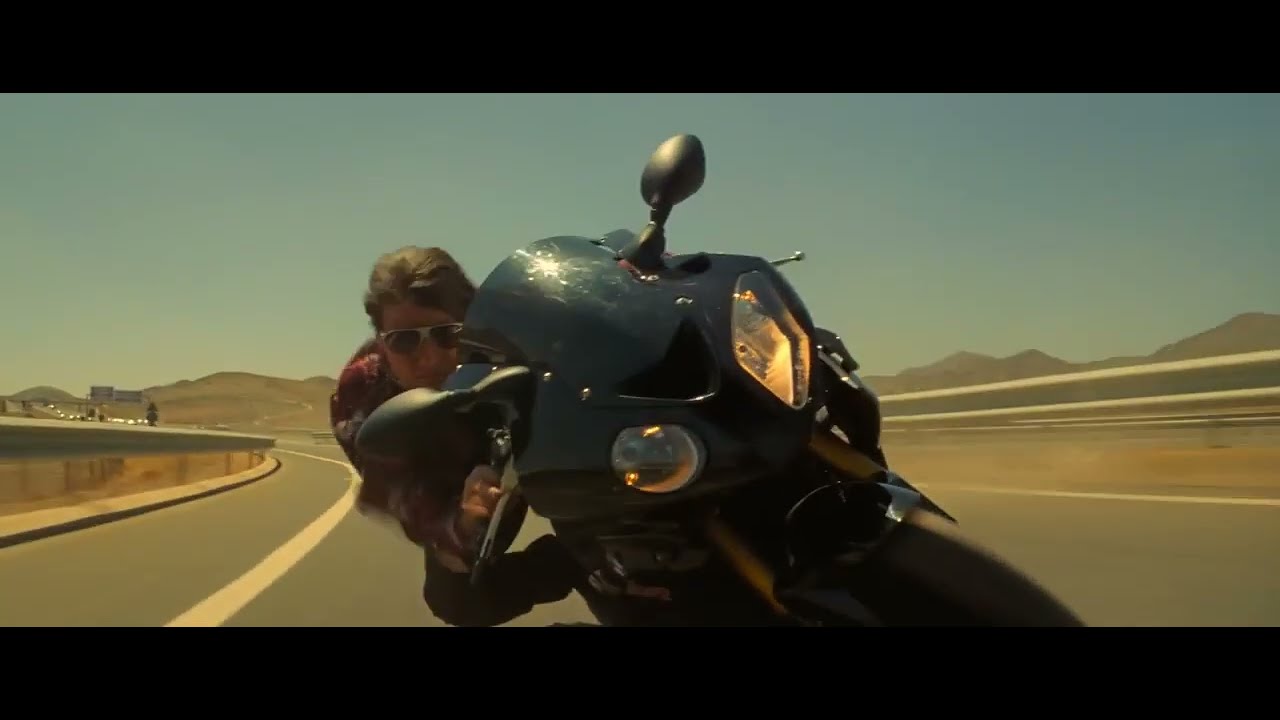 Mission Impossible Rogue Nation 2015 Motorcycle Chase Scene - YouTube
