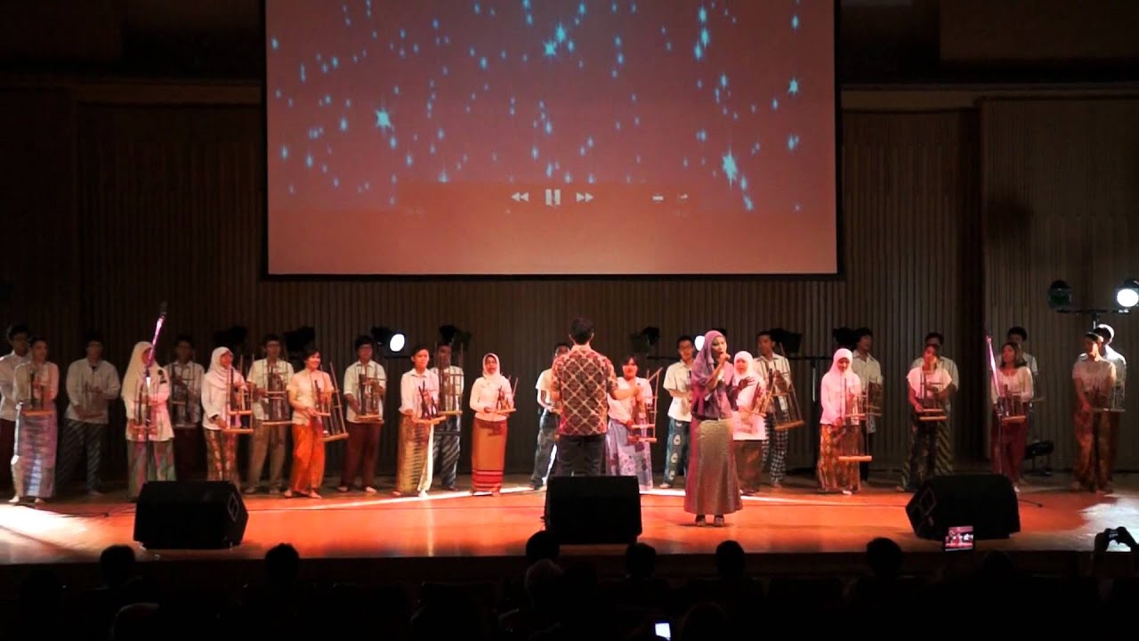 Indonesian Angklung Performance - The 2nd International Red-White ...