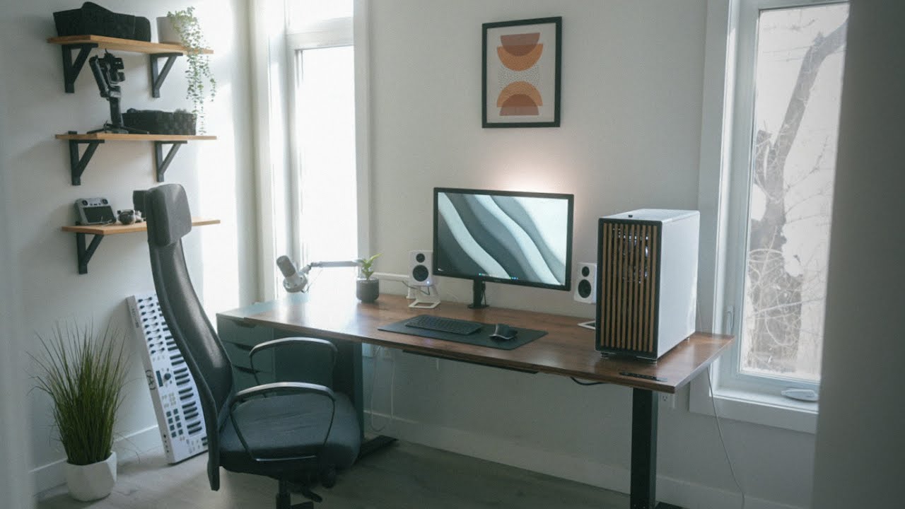 I Built My DREAM Creative & Gaming Setup - YouTube