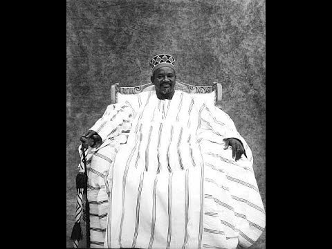 Qui est le Mogho Naaba au Burkina Faso? - YouTube