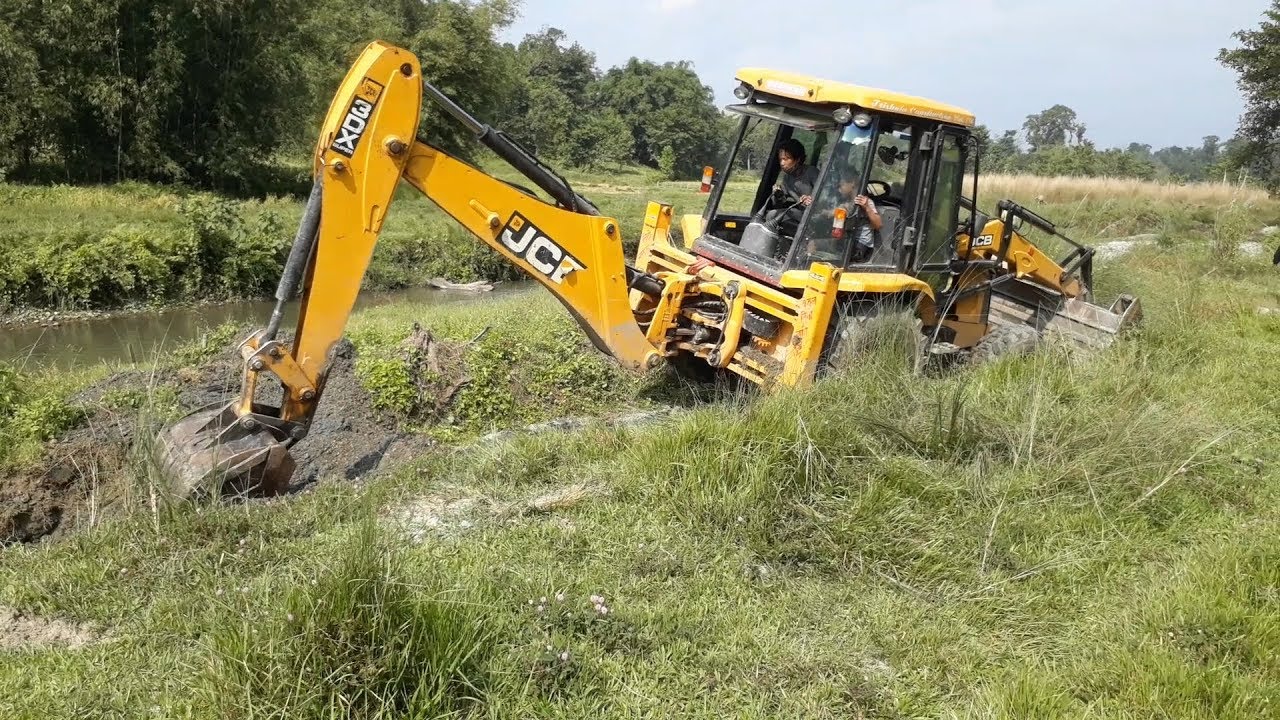 JCB Dozer Making Drain - JCB Amazing Work VIDEO 3 - YouTube