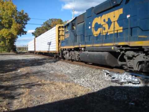 CSX 2644 local hits the diamond long hood forward with 2 Centerbeam Flats of wood - YouTube