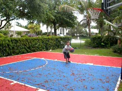 Mini LeBron James Jr. - YouTube