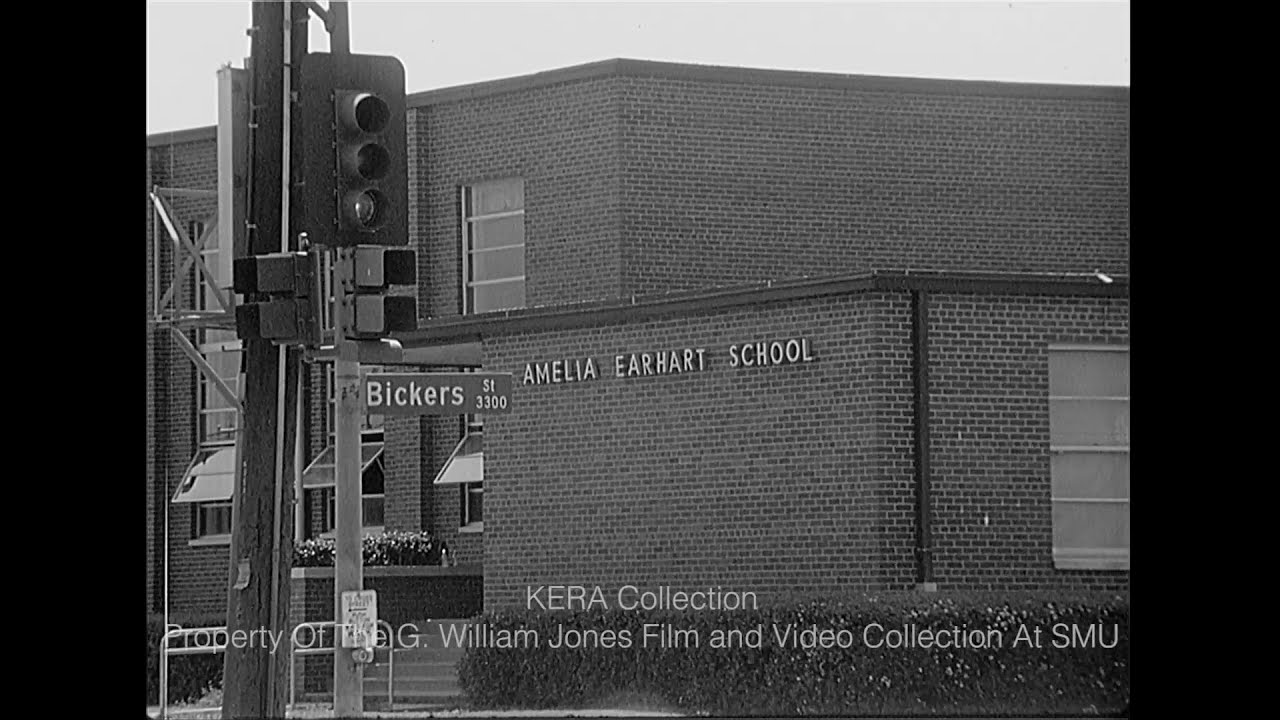 A Look Inside The Amelia Earhart Elementary School - Early 1970s - YouTube