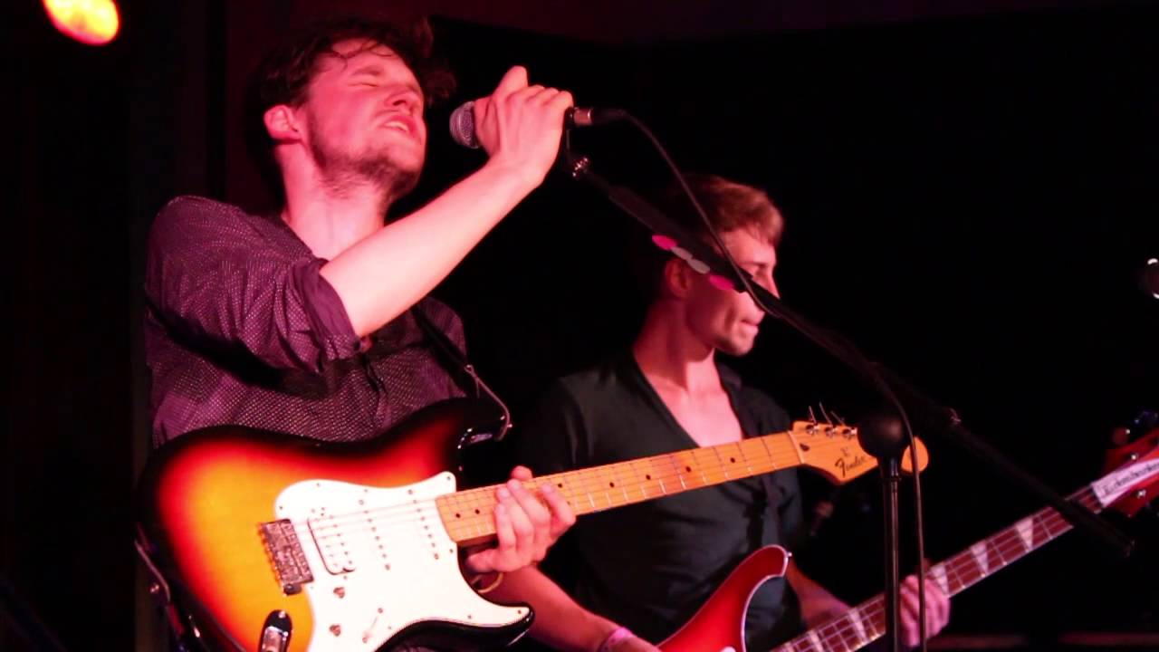 Mumbling Man - I Can't Make Up My Mind (live) + Drum-Solo - YouTube