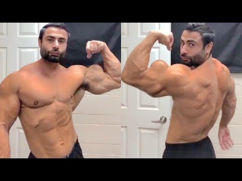 Muscle Guy Brad Swanick Flexing at Room - YouTube