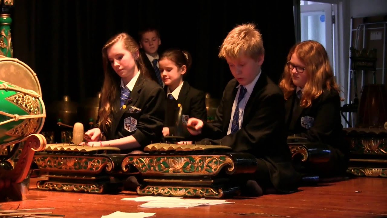 Gamelan at The Clere School - YouTube