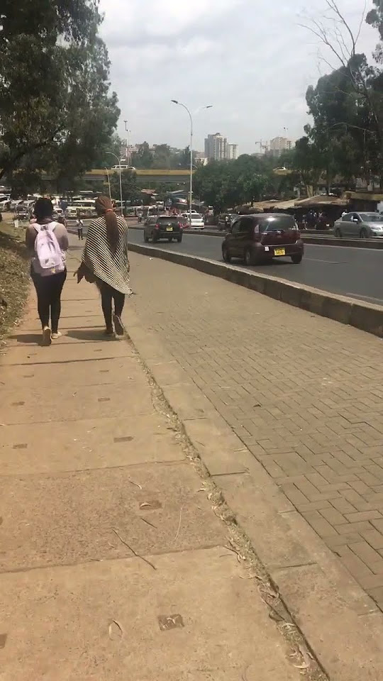 The busiest roundabout in Kenya #wondersoftheworld - YouTube