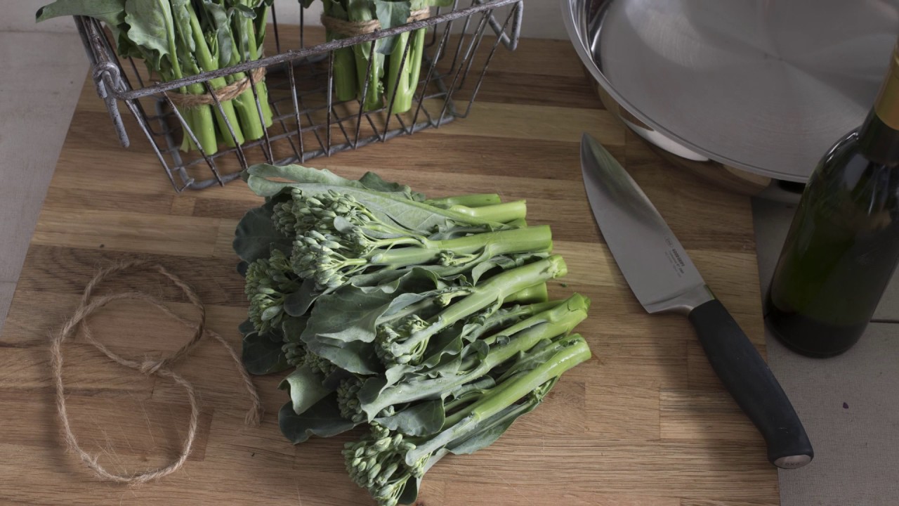 'Happy Rich' Mini Broccoli :: A Mainstay in the Garden - YouTube